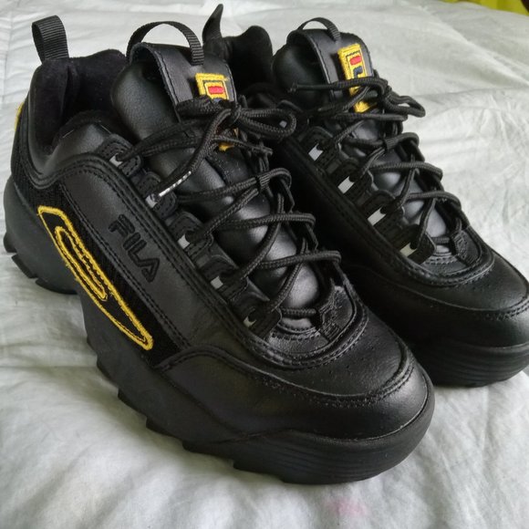 Fila | Shoes | Fila Disruptor 2 Velcro Texture Womens Sz9 | Poshmark